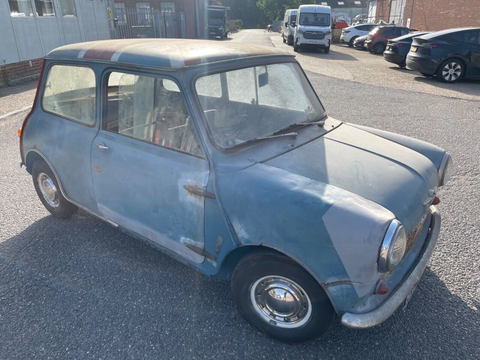 Morris Mini 850 Deluxe - UK Barn Finds